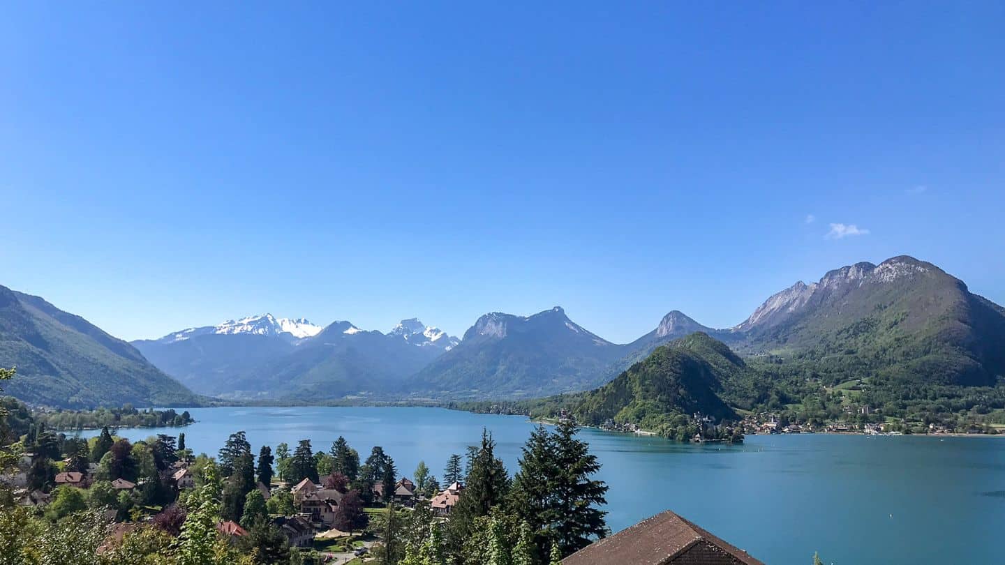 These magnificent large lakes of the French Alps - AlpAddict